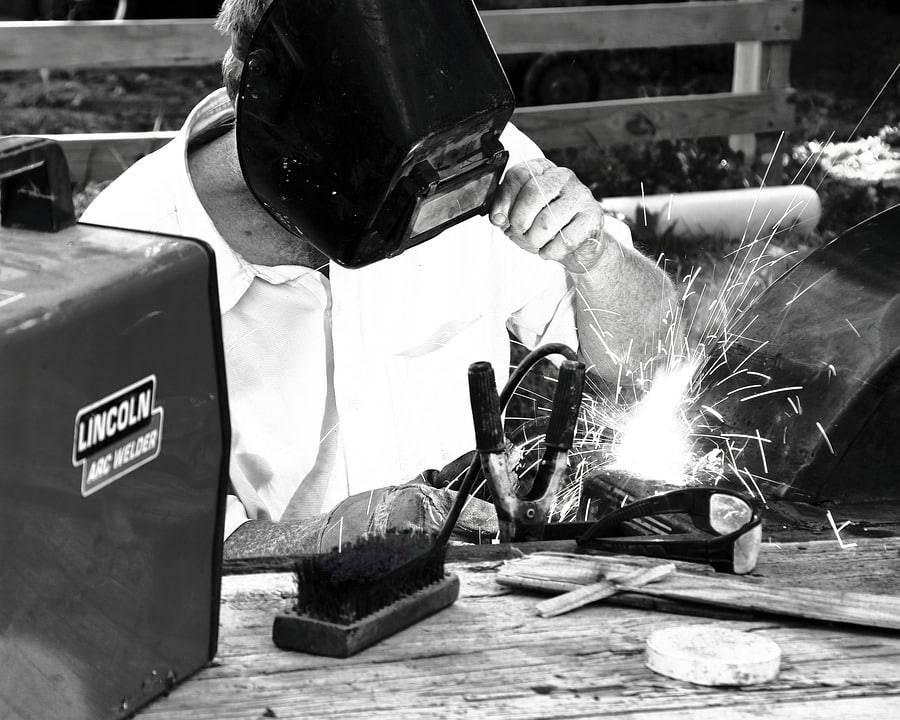Comment choisir ses outils et protections pour des travaux de soudure Comment choisir ses outils et protections pour des travaux de soudure